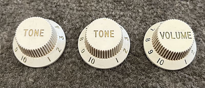 Fender Vintage Stratocaster Knob Set 1970’s | Reverb