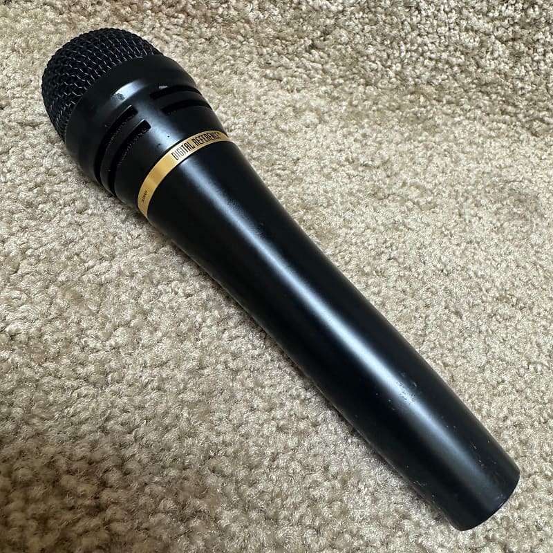 Digital Reference DR-LVX2 Mic | Reverb