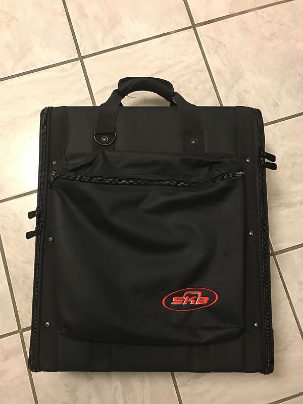 SKB 4u rack case | Reverb