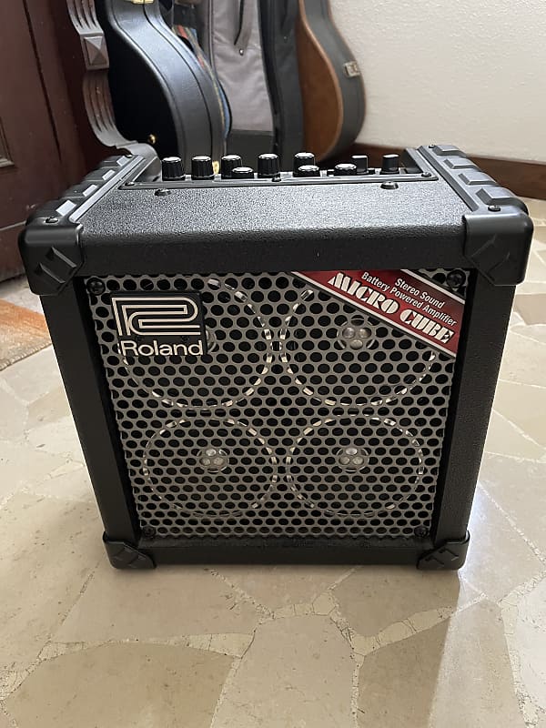 Roland Micro Cube RX 2x2.5-Watt 4x4" Combo BATTERY operated | Reverb