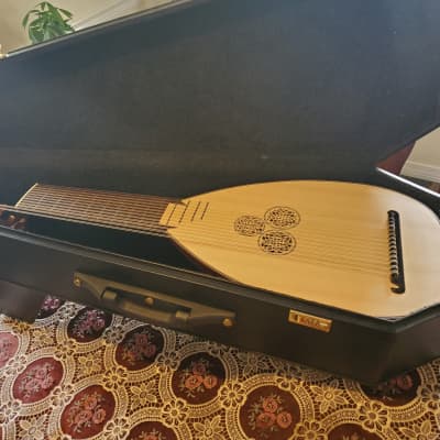 13 Course Baroque Lute | Reverb