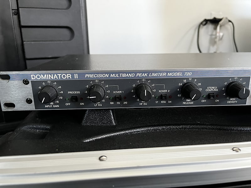 Aphex Dominator II 720 Stereo Multiband Compressor | Reverb