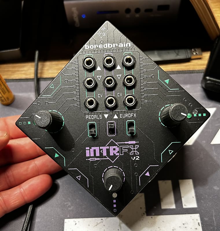 Boredbrain Music INTRFX v2 EURORACK FX INTERFACE | Reverb