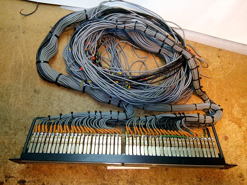 Switchcraft Patchbay TT/Bantam 96 points, with cables | Reverb UK