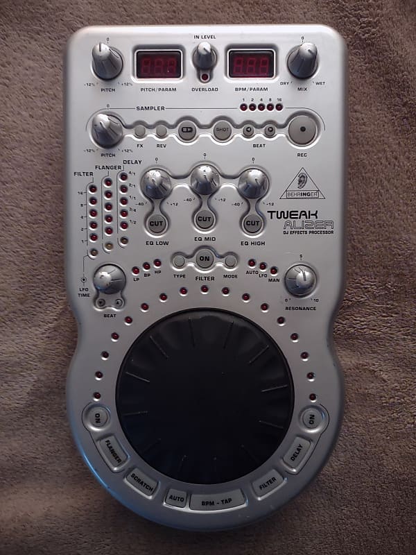 Behringer DFX69 Tweakalizer DJ Effect Sampler | Reverb