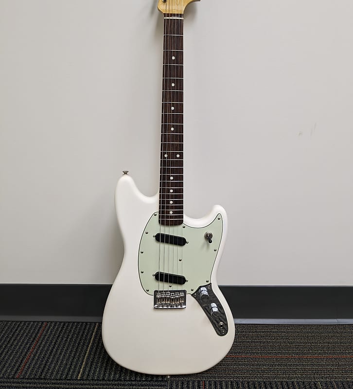 Fender Mustang 2016 - Partscaster Fender, AllParts | Reverb