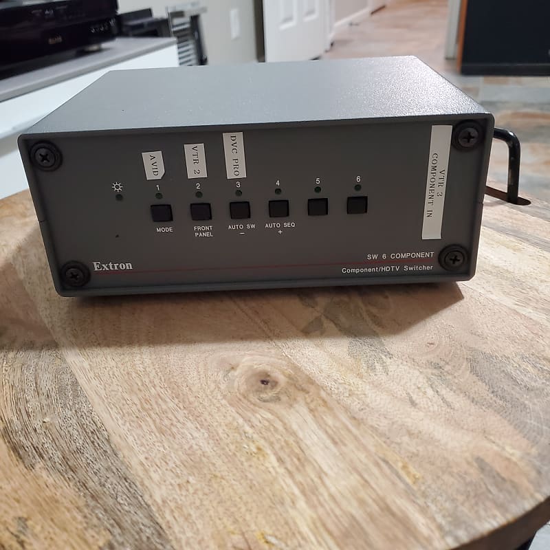 Extron SW6 Component video switcher | Reverb