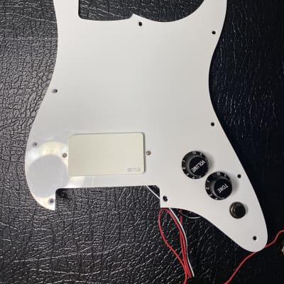 Warmoth w/ EMG Floyd rose Strat pickguard 2021 - White | Reverb