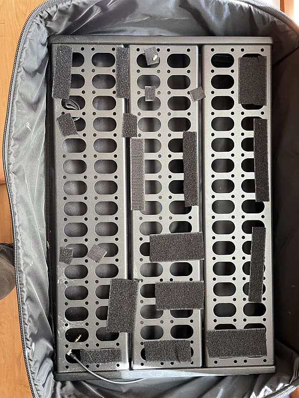 Livewire PB500 Arena Pedalboard w/ soft case Black | Reverb