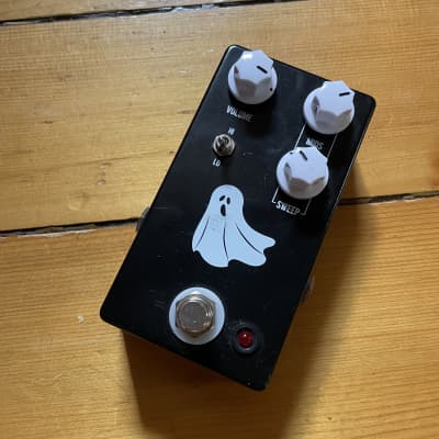 Maleficent Mid Booster (JHS Haunting Mids Booster) Matte | Reverb