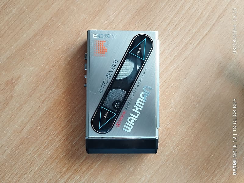 Sony WM 101 1985 - Sony Walkman Cassette player WM 101 silver | Reverb