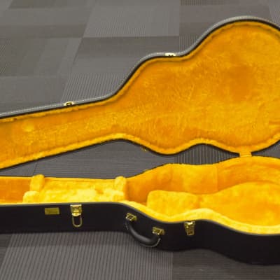 Gibson Lifton Historic ES-335 Case - Black/Goldenrod, Recent | Reverb
