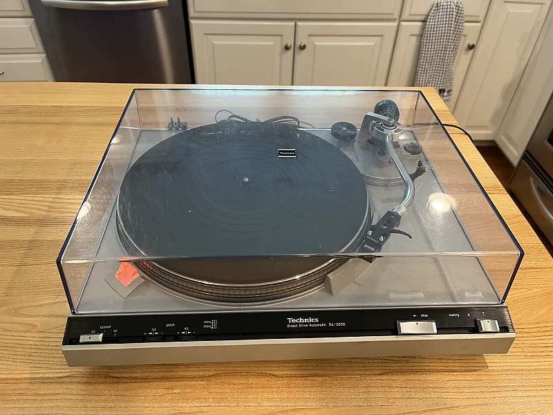 Technics SL-3200 1978-1979 - Silver | Reverb