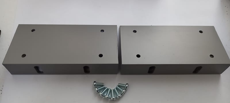 Rack ears to fit Akai 900 950 1000 1100 + screws Akai sampler | Reverb