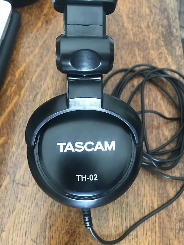 TASCAM TH-02 Studio Headphones 2020 Black | Reverb