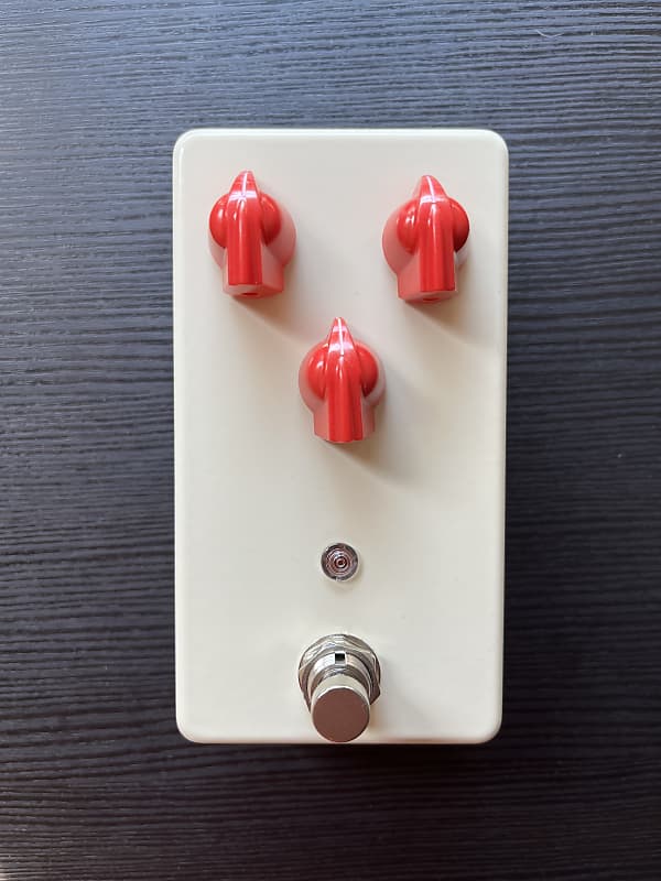 Lo-Fran Fuzz, clone of Frantone Lo-Tone Classic Bass Fuzz | Reverb