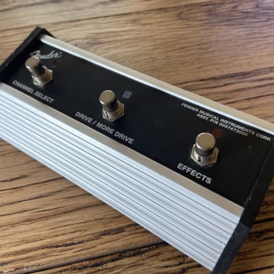 Fender Deluxe 90 DSP 3-button Footswitch | Reverb