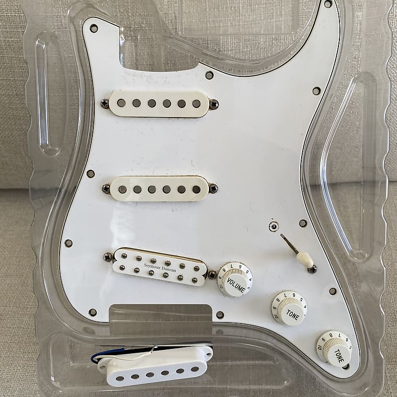 Fender American Standard Stratocaster Loaded Pickguard / | Reverb