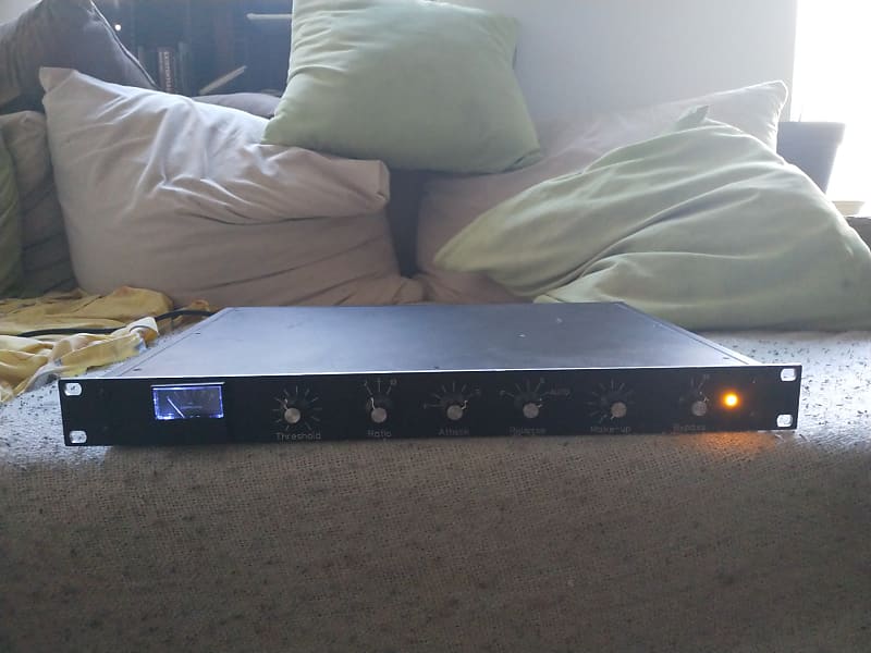 DIY Clone Bus Compressor | Reverb