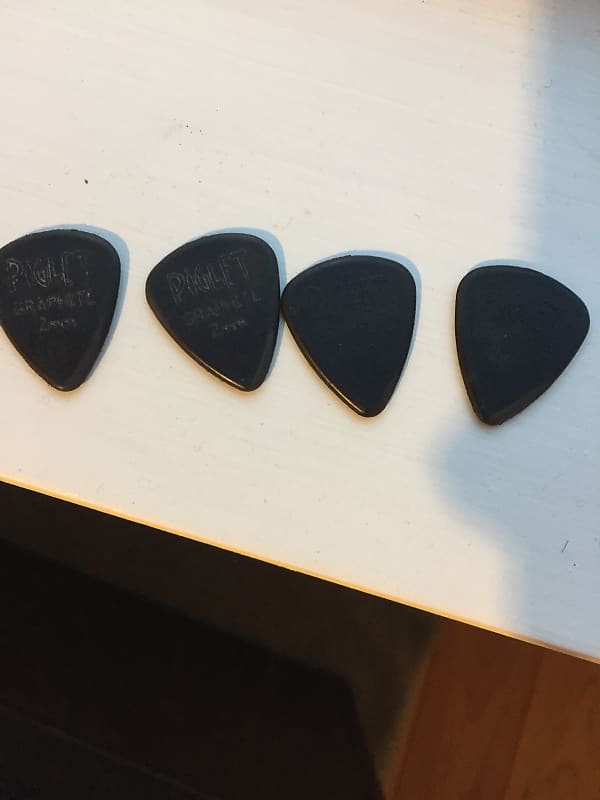 Piglet 2 mm graphite picks (four total) Graphite picks 2 mm | Reverb