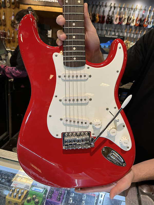 Squier Stratocaster Affinity 2003 Red | Reverb