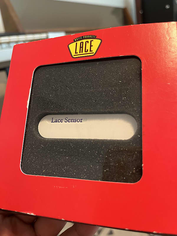 Lace Sensor Purple 10.5K December 2014 White Pickup | Reverb