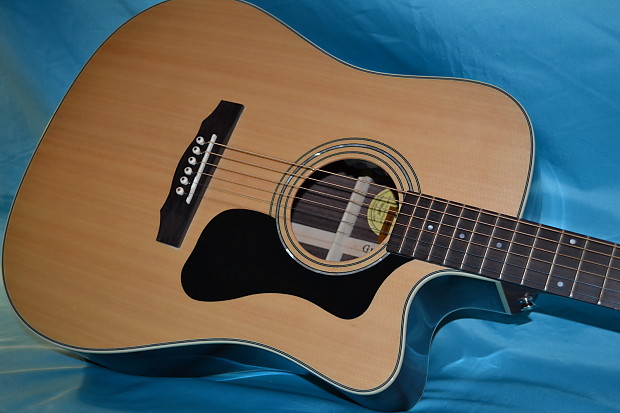 Guild D-150CE 2014 All Solid Wood, with hard shell case | Reverb