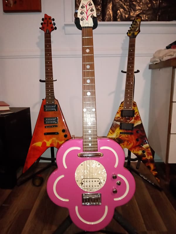 Daisy Rock Pink Flower ???? - Pink | Reverb