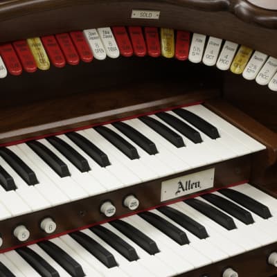 Allen Theatre Organ with Pedalboard, Built-In Speakers, and | Reverb