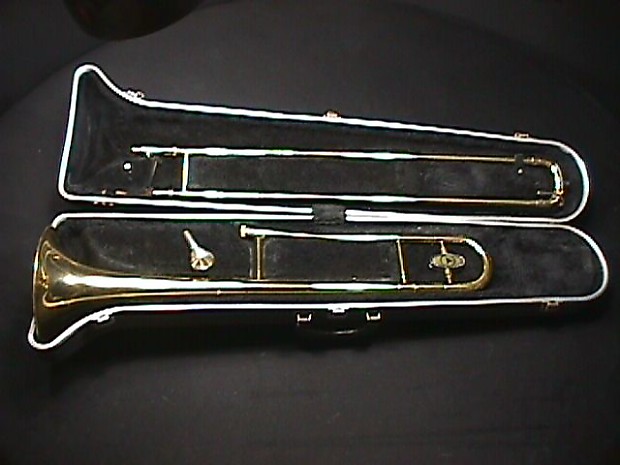 Holton TR 602 R Slide Trombone in it's Original Case & Ready | Reverb
