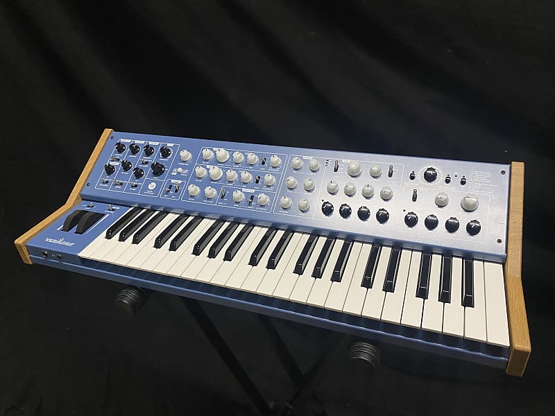 Vermona ‘14 Analog Synthesizer | Reverb