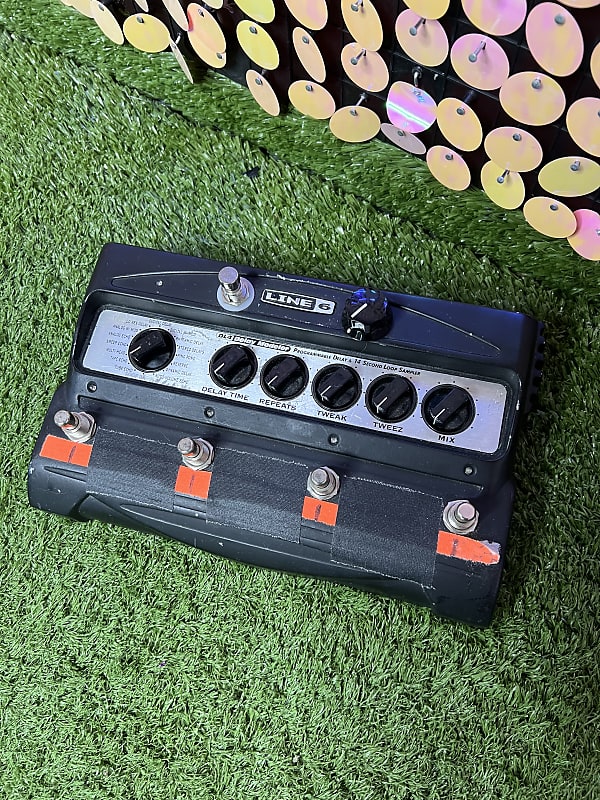 Line 6 DL4 Delay Modeler with Looper/Buffer Mods | Reverb