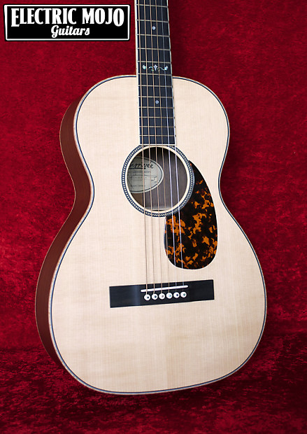 New Larrivee P-03 Walnut Limited Edition Acoustic | Reverb Canada
