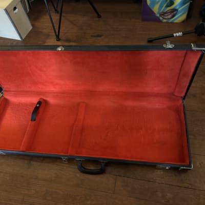 Fender Fender Mustang Duo Sonic Musicmaster guitar hard case | Reverb