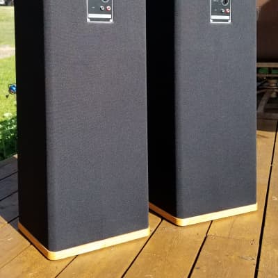 Vandersteen Model 1B | Reverb