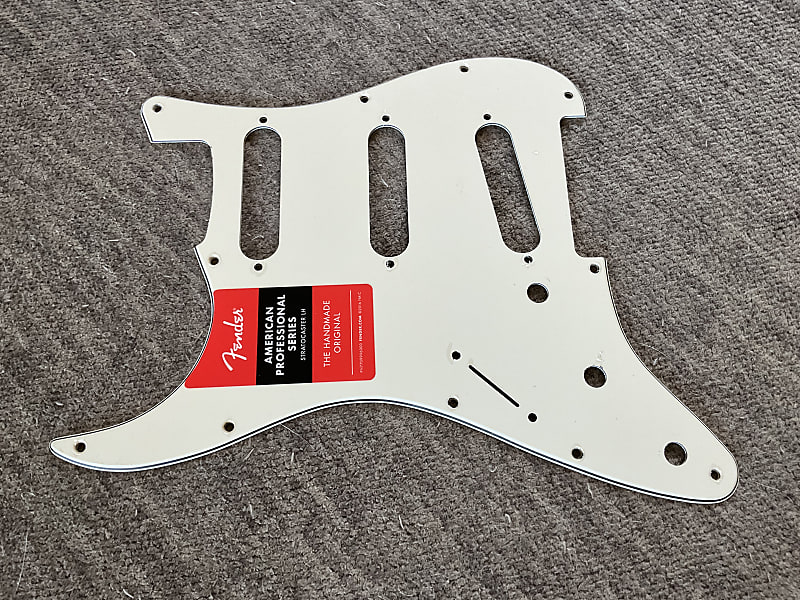 Fender Stratocaster Left Handed Pickguard 2015 - White | Reverb