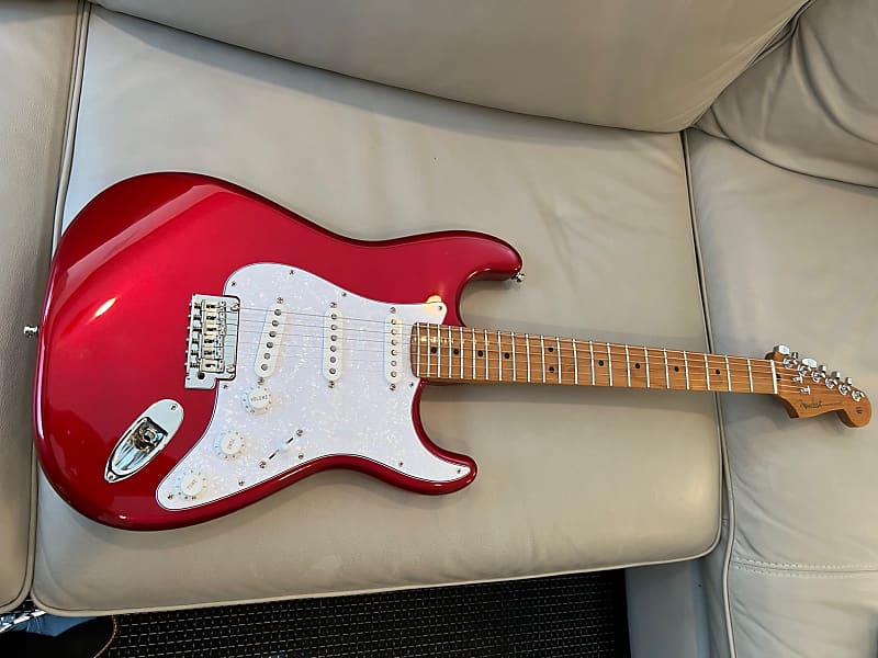 Fender Stratocaster 2021 - Candy Apple Red | Reverb