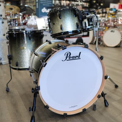 Vintage 1990’s Pearl Masters Custom set Masters Custom 1990’s | Reverb