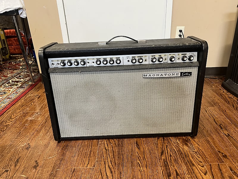 Magnatone MP 3 2x12 tube amp 1960s | Reverb