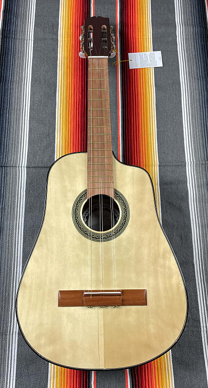 Paracho Elite Guitars Havana Cuban Tres - FIXER UPPER - | Reverb