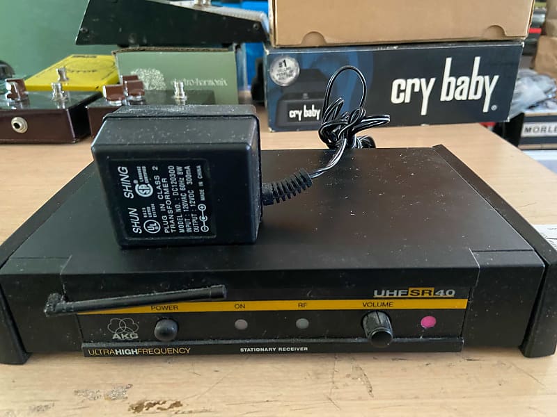 AKG SR40 UHF Wireless Receiver | Reverb