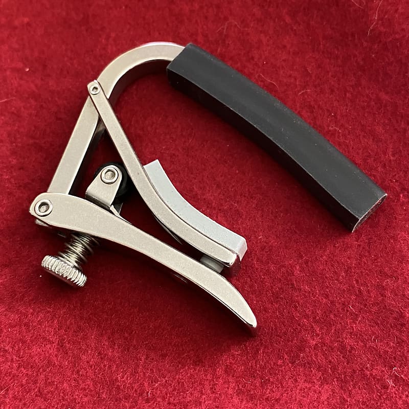 Shubb S4 Deluxe Stainless Steel Capo for 7.25” Radius | Reverb