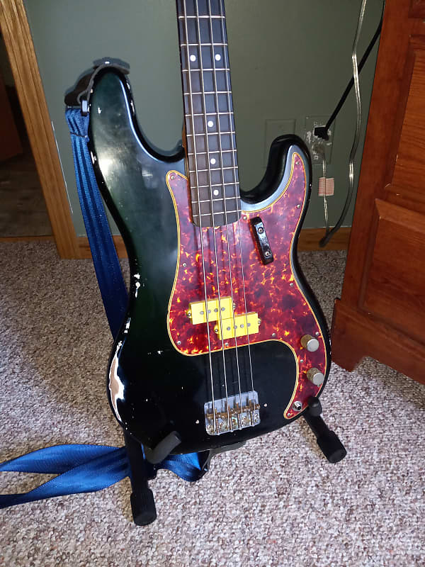 Spitfire pickguard P-Bass 2021 - Red Tortoise | Reverb