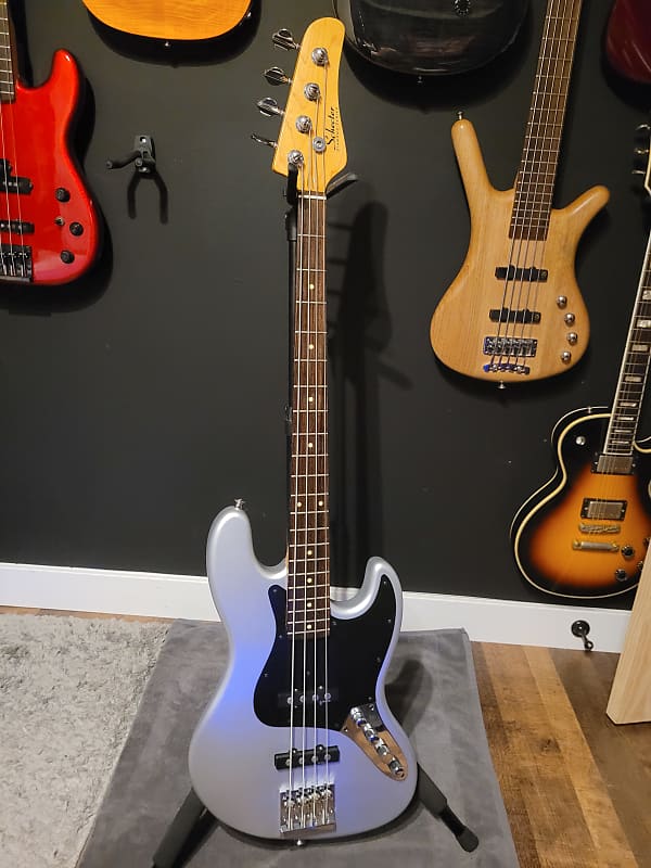 Schecter Diamond Series 2006 - Custom Ferrari Satin Silver | Reverb