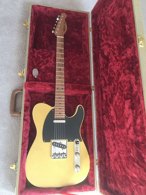 MJT Telecaster, Roasted Maple Neck, Lollar’s, Tweed Case | Reverb