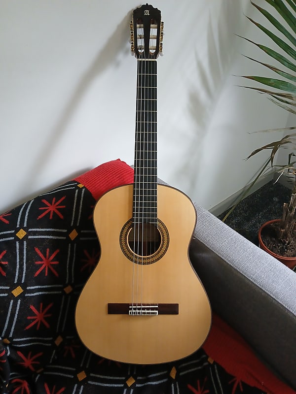 Alhambra 7PA 2010s - Features TOP: Solid Cedar SIDES & | Reverb UK