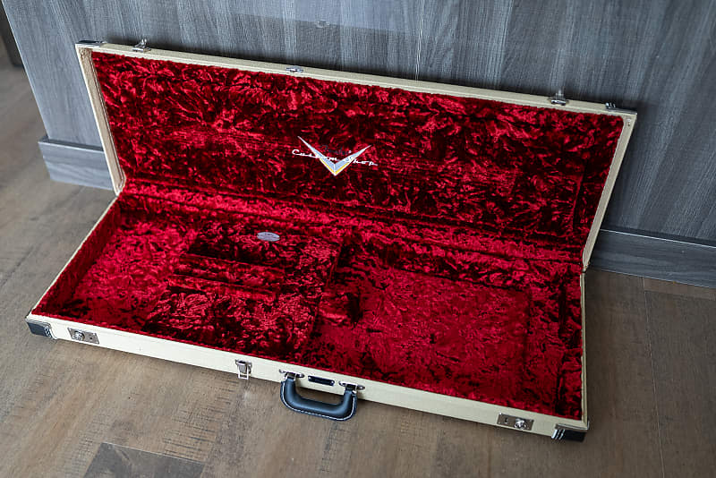 Fender Custom Shop Stratocaster Hardshell Case (G&G) 2022 | Reverb