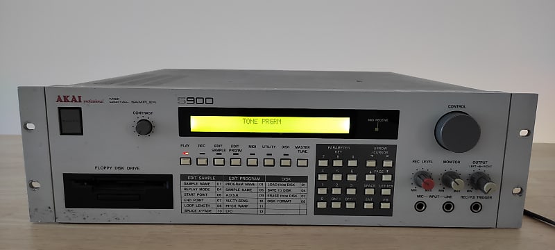 Akai S900 + ASK90 | Reverb