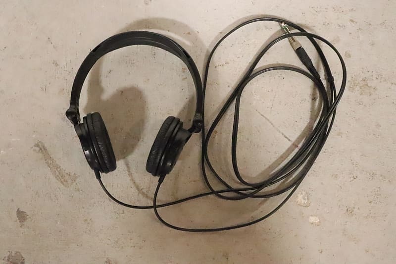 Sony MDR-V150 Studio Monitor Headphones | Reverb