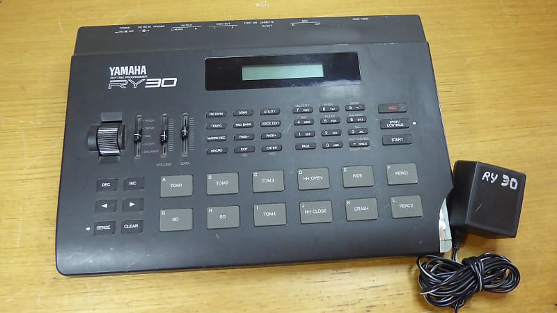 Yamaha RY30 Digital Rhythm Programmer Drum Machine | Reverb